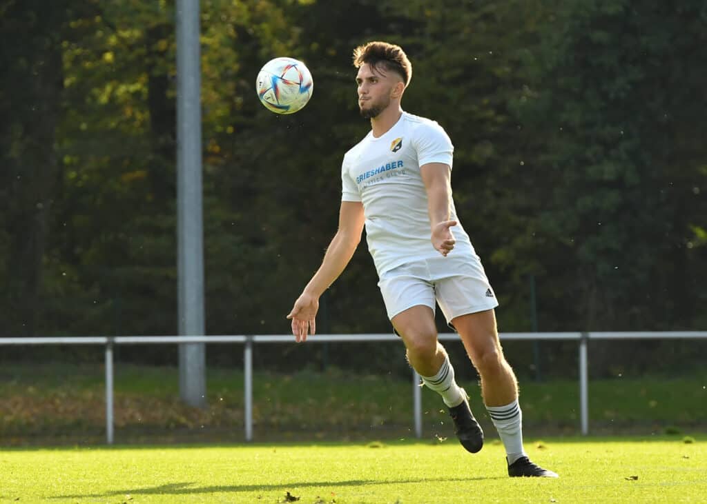 Alex Schneider will sich mit dem Team in der Rückrunde weiterentwickeln ...